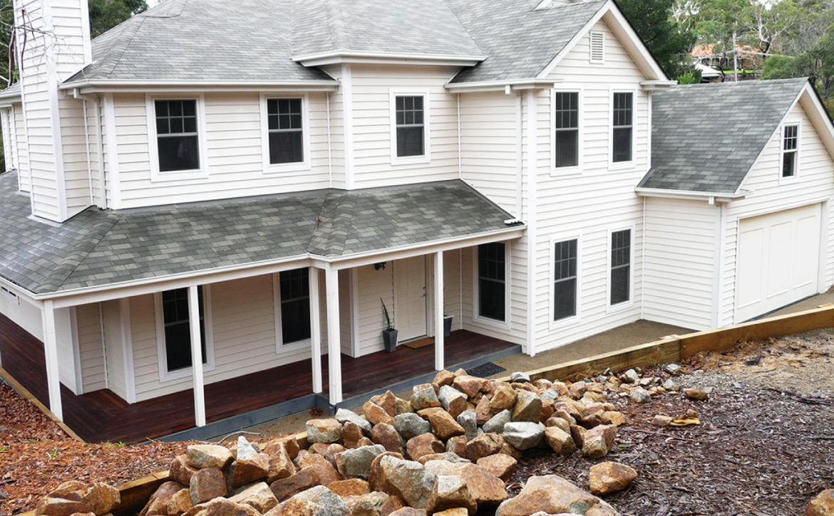 How to choose vinyl siding when building or renovating